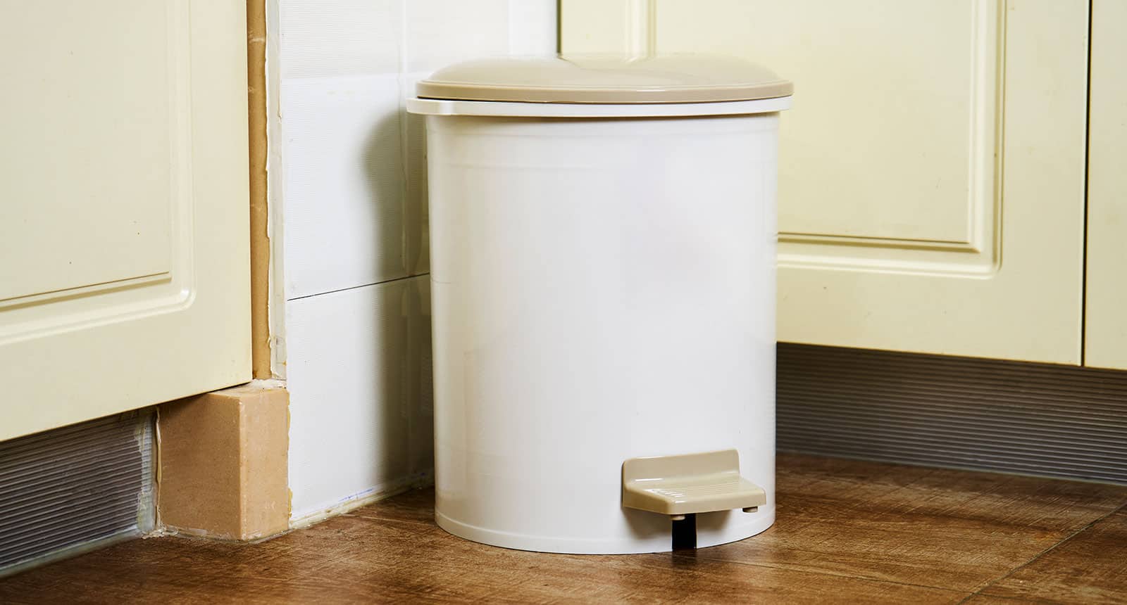 Top 15 Best Kitchen Trash Cans