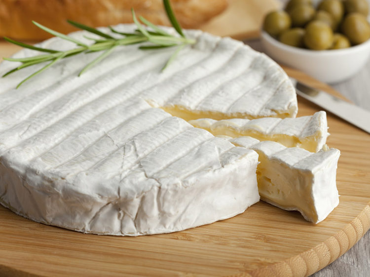 12+ Best Substitutes for Brie Cheese